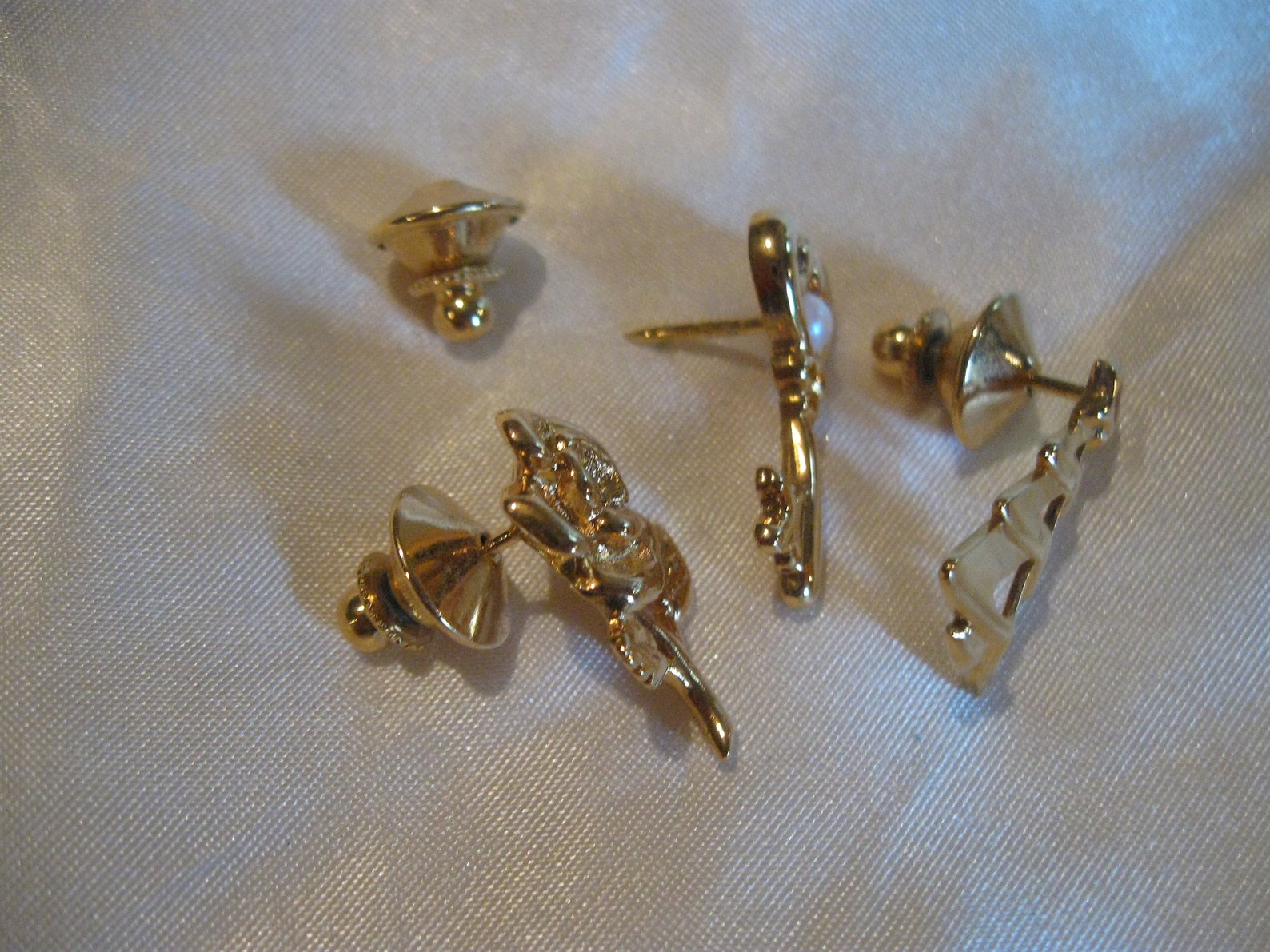 Brooch Pin Shiny Gold Tone Christmas Tree Red Rhinestone - Etsy