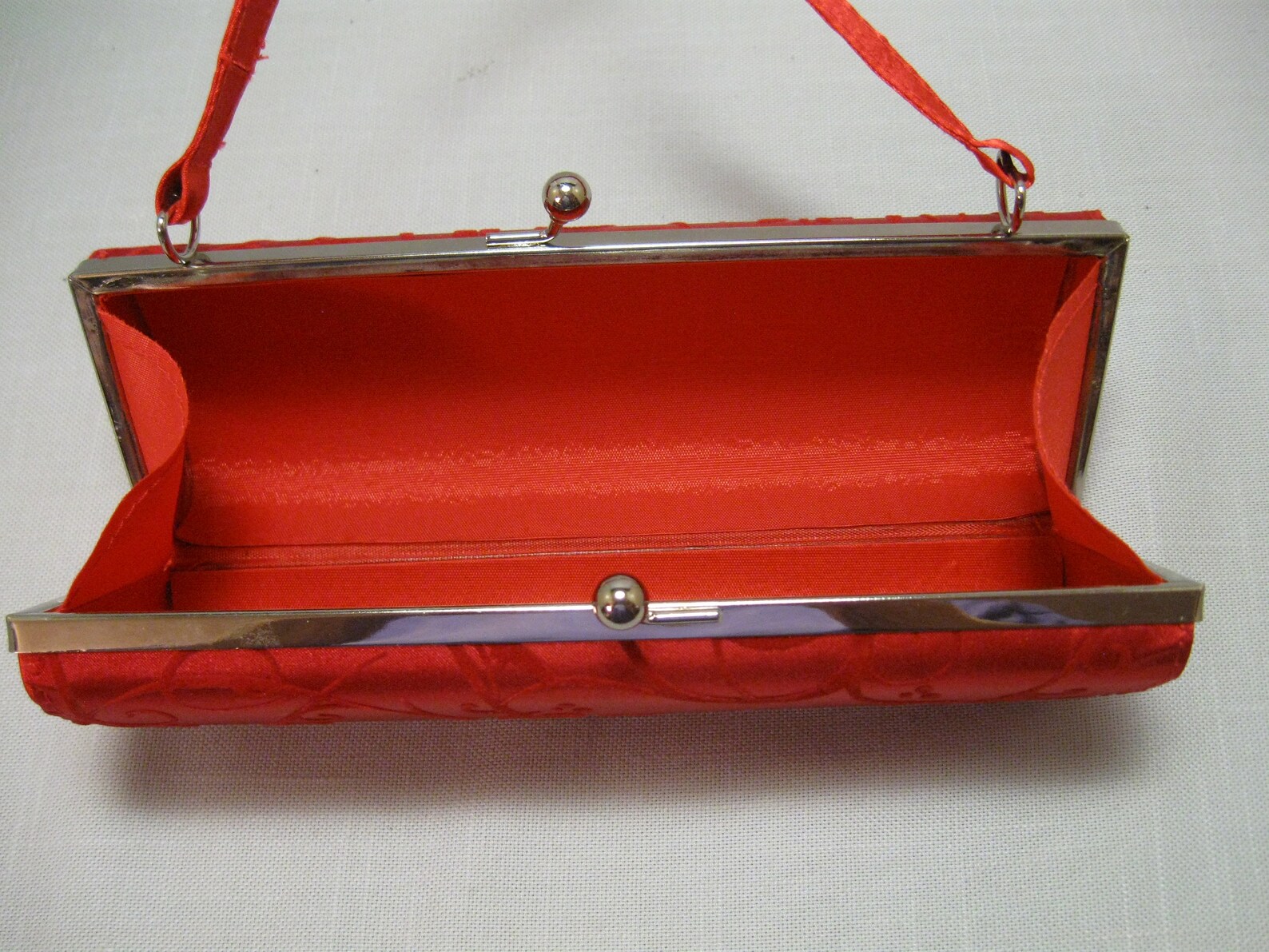 Red Satin Clutch Purse Evening Hand Bag Hand Strap Flowers Branches and ...