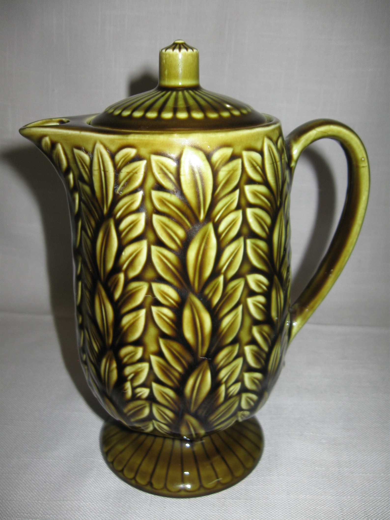 Vintage Olive Green Tea Pot Coffee Pot Pitcher Creamer and 4 - Etsy