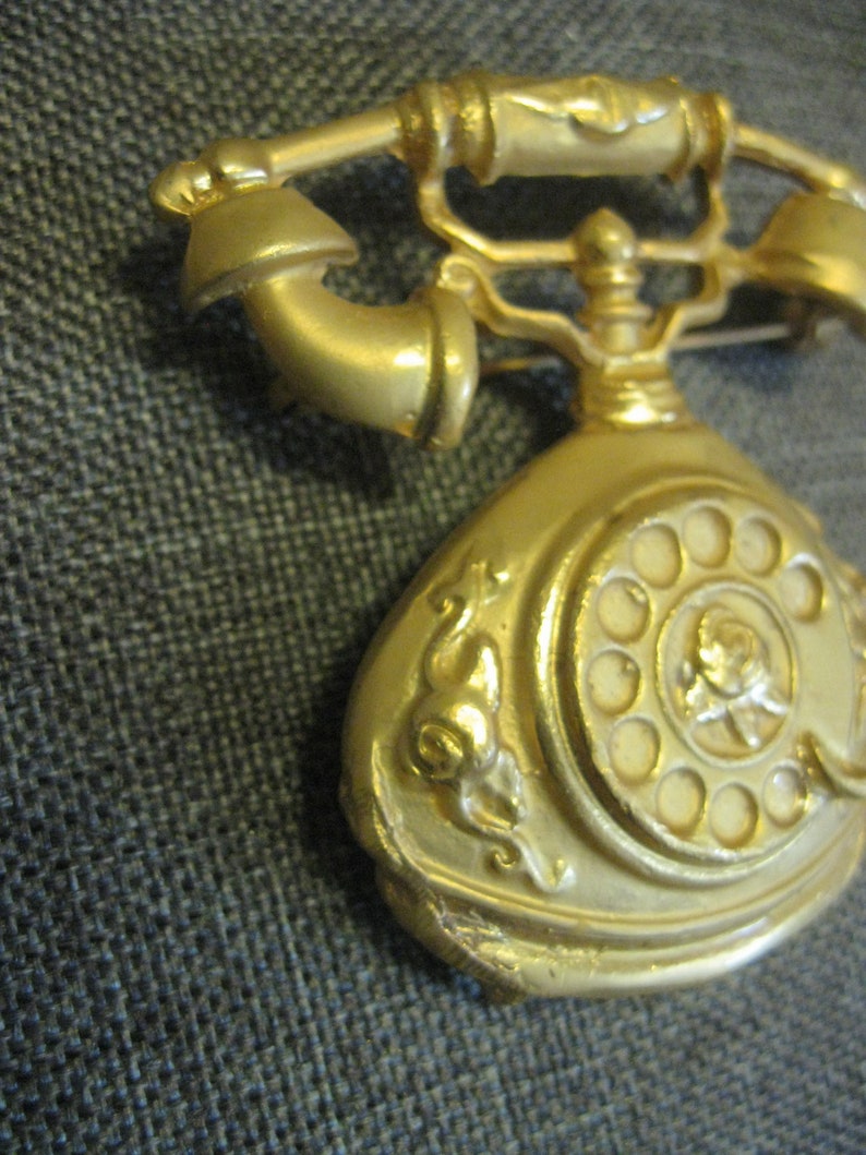 Jewelry Brooch Antique Rotary Telephone Gold Tone Metal Rose Details ...