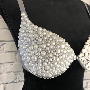 White Flowers and Pearls Rave Bra - Etsy