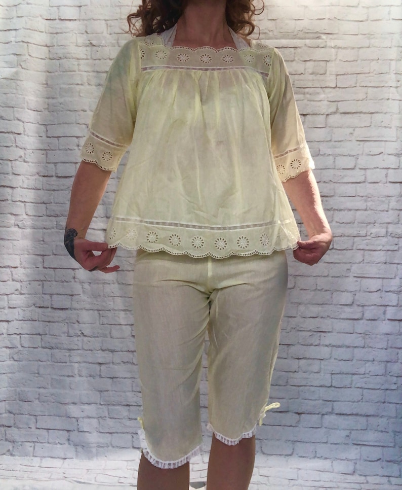 Vintage 60s Babydoll Top Capri Pants Bottoms Pajama Set S Yellow Eyelet ...