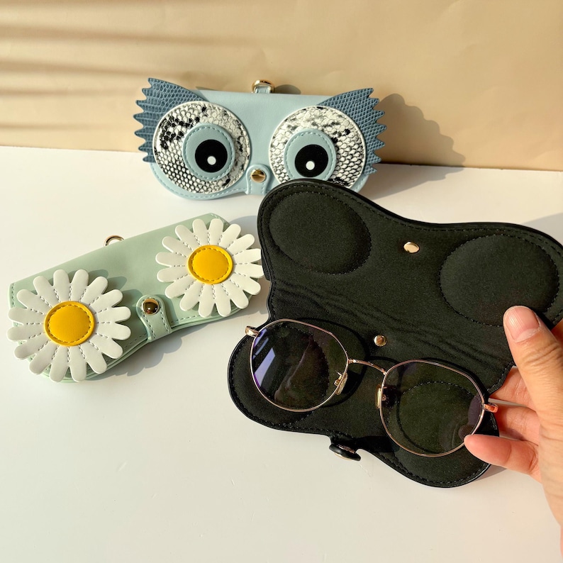Anti-drop Eyeglass Holder Leash - Raccoon Flying Fish Daisy Designs ...