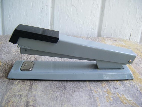 Items similar to Vintage Bates 550 Stapler on Etsy