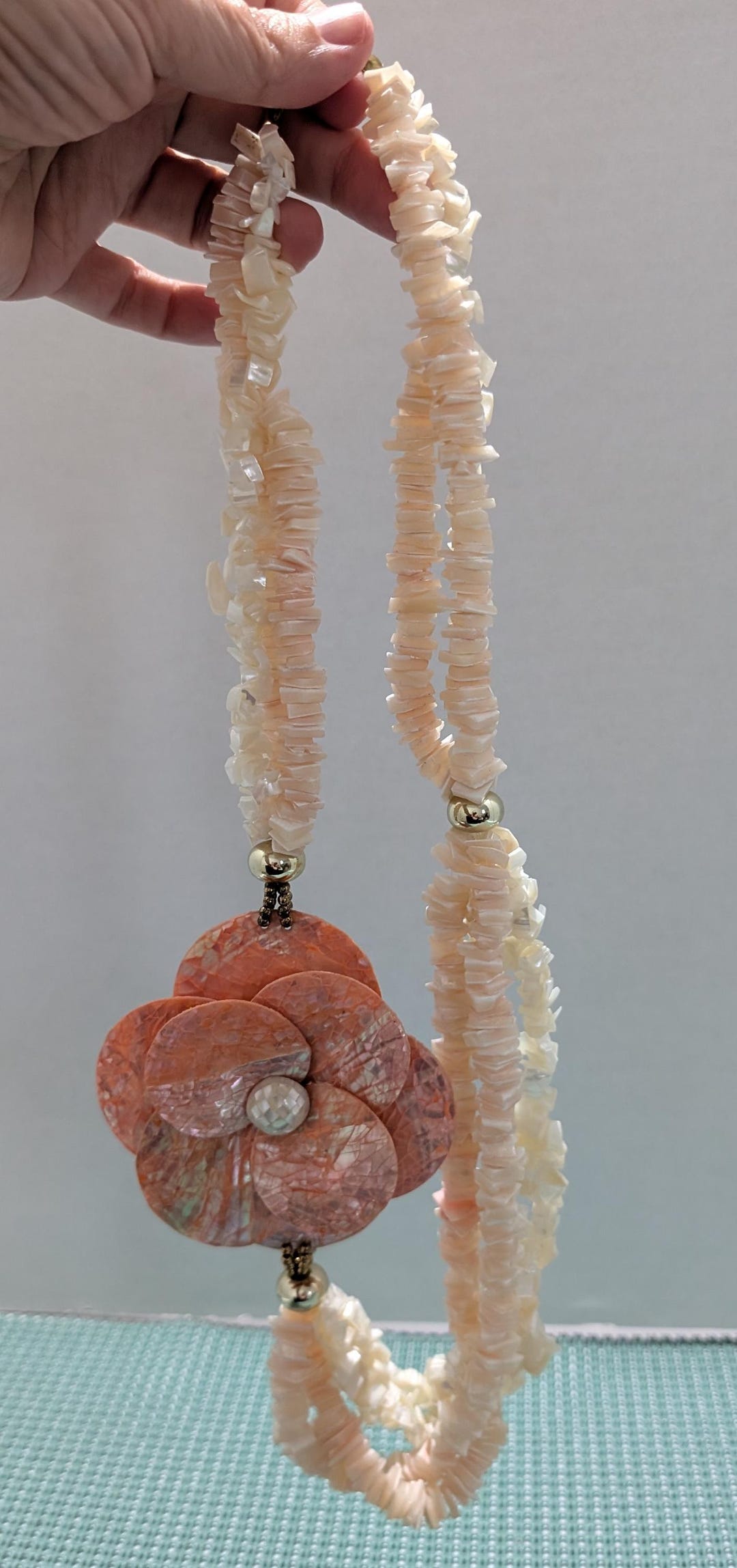 Vintage Mid-20th Century Tropical Shell Flower Necklace - Etsy