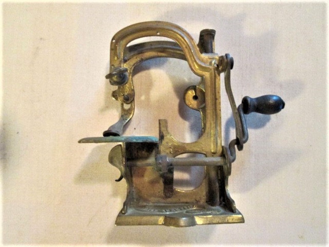 Rare the Tabitha Miniature Crank Sewing Machine Antique Vintage Real ...
