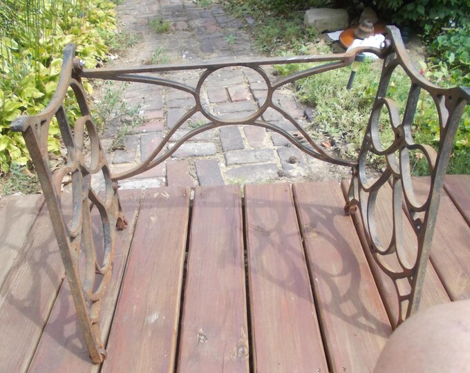Antique Shorter Heavy Cast Iron Treadle Sewing Machine Base Legs W ...