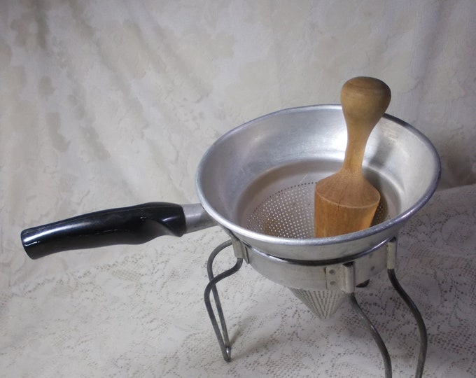 Vintage Aluminum Wear Ever #462 Cone Shaped Colander W/wood Pestle ...