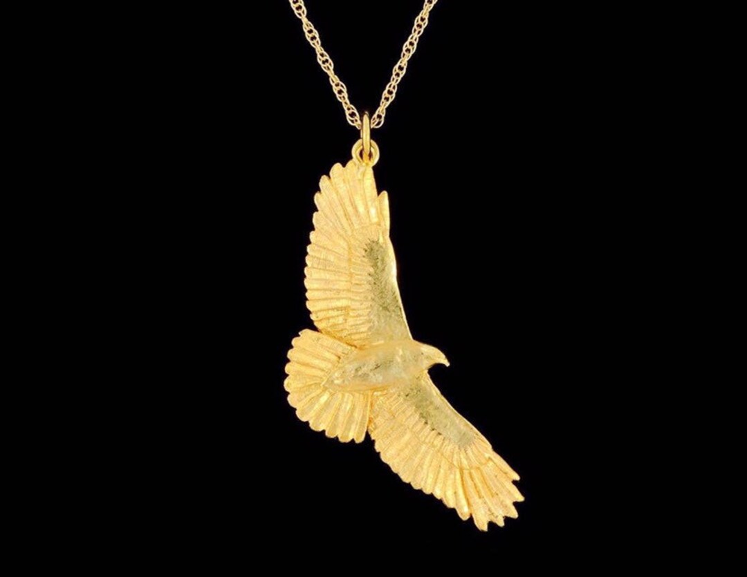 Soaring Red Tailed Hawk Solid 18k Yellow Gold Pendant or - Etsy