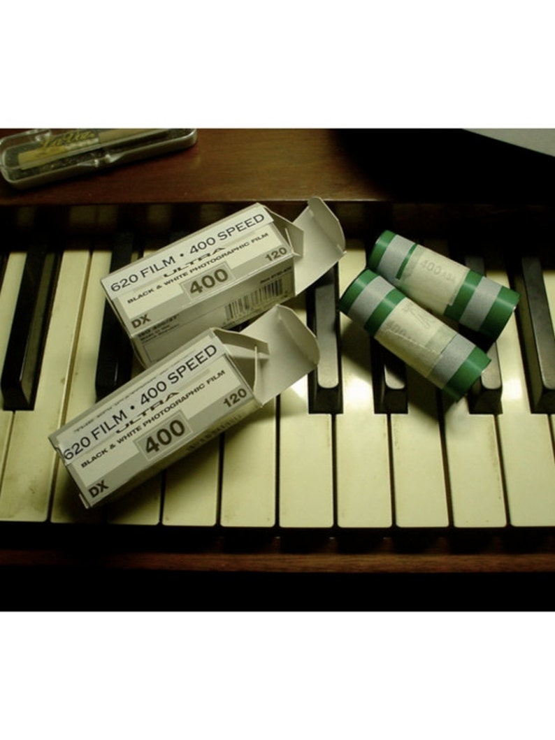620 Film B&W 400 Speed Film 2 Rolls FRESH for KODAK Brownie and Other ...