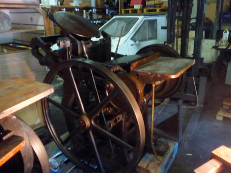 Old and New Style C&P Chandler and Price Letterpress Letterpresses With ...