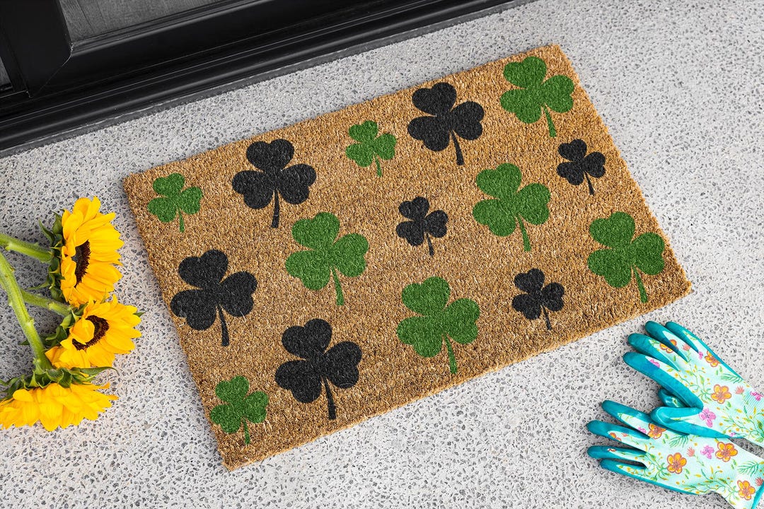 Shamrock Pattern Doormat, St Patrick's Day Welcome Mat, Green and Black ...