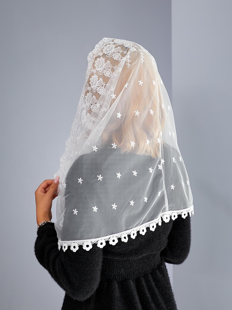 Hooded Lace Mantilla Snood – Infinity Chapel Veil, Sheer Tulle Catholic ...