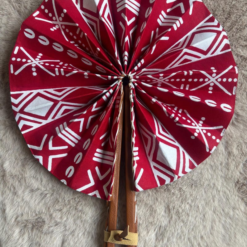 Luxury Folding Fan - Etsy