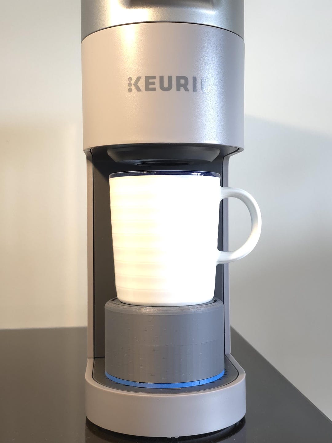 Anti-splash Cup Stand for Keurig, Cuisinart and More: Adjustable Coffee ...