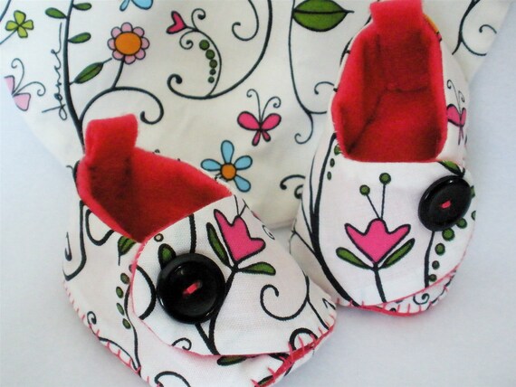 Girls Baby Booties and Bib Set Newborn White Floral Booties | Etsy