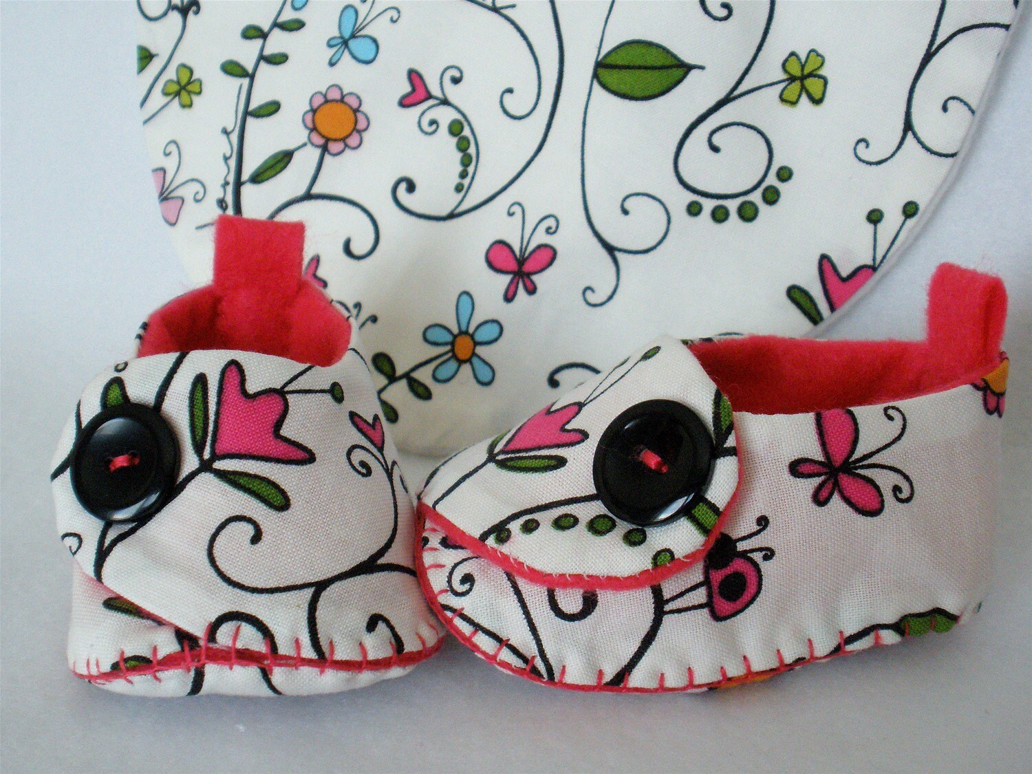 Girls Baby Booties and Bib Set Newborn White Floral Booties - Etsy