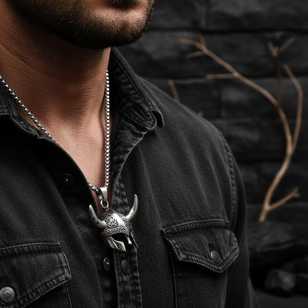 Viking Horned Helmet Necklace, Norse Celtic Knotwork Pendant, Stainless ...