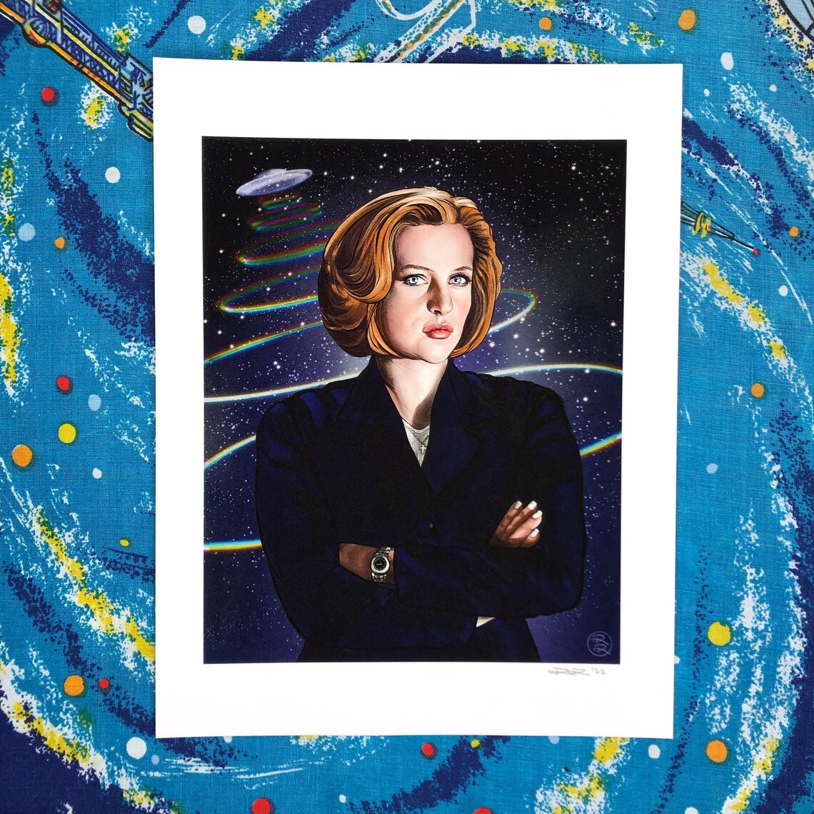 Gillian Anderson as Special Agent Dana Scully in the X-files - Etsy