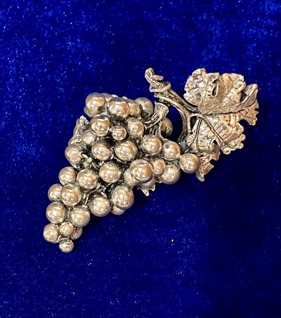 Giorgio Marcello Elegant Grape Sculptural Piece - Etsy