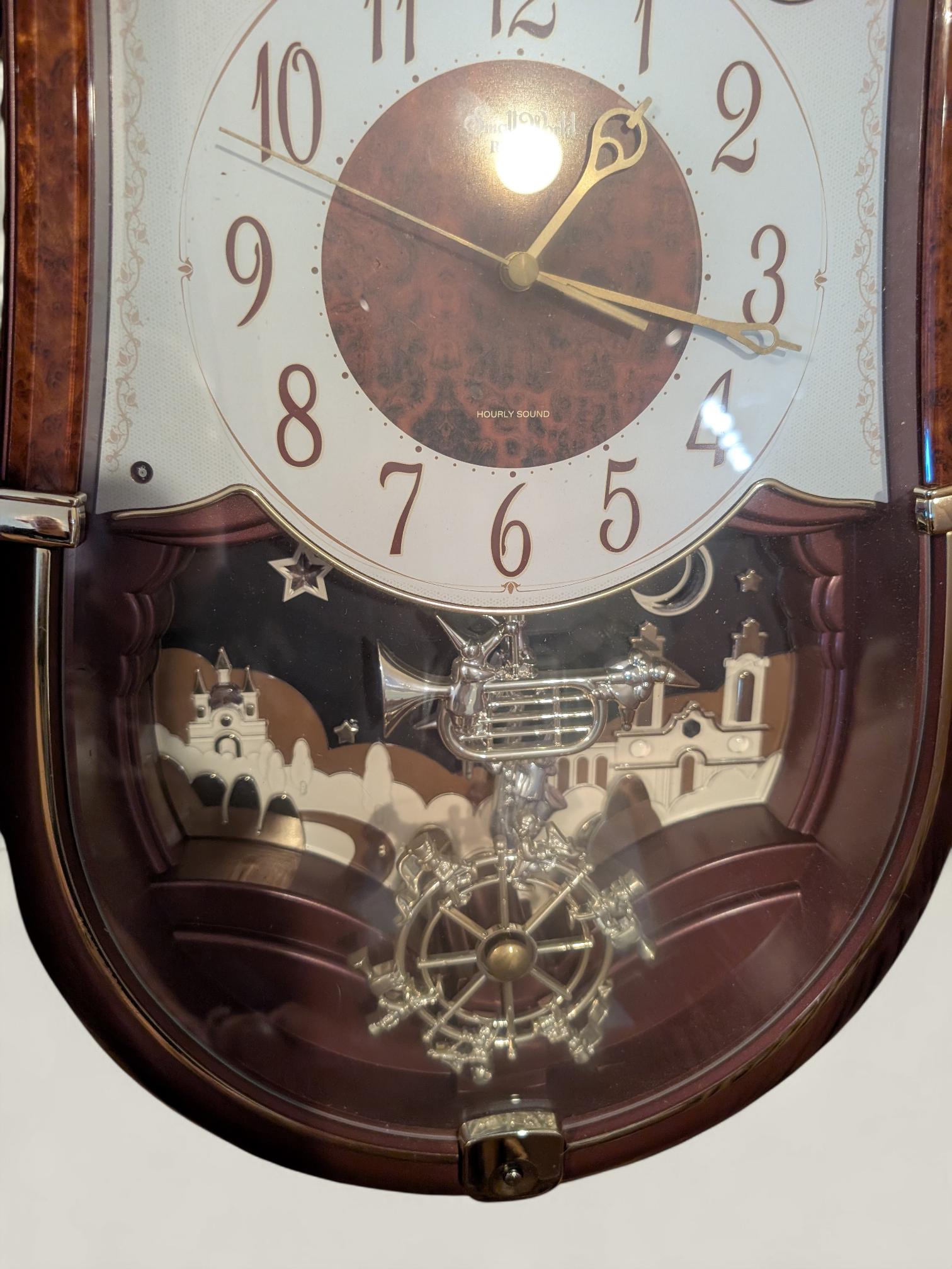 Vintage Rhythm Small World "princess" Magic Motion Clock - 18 Melodies ...