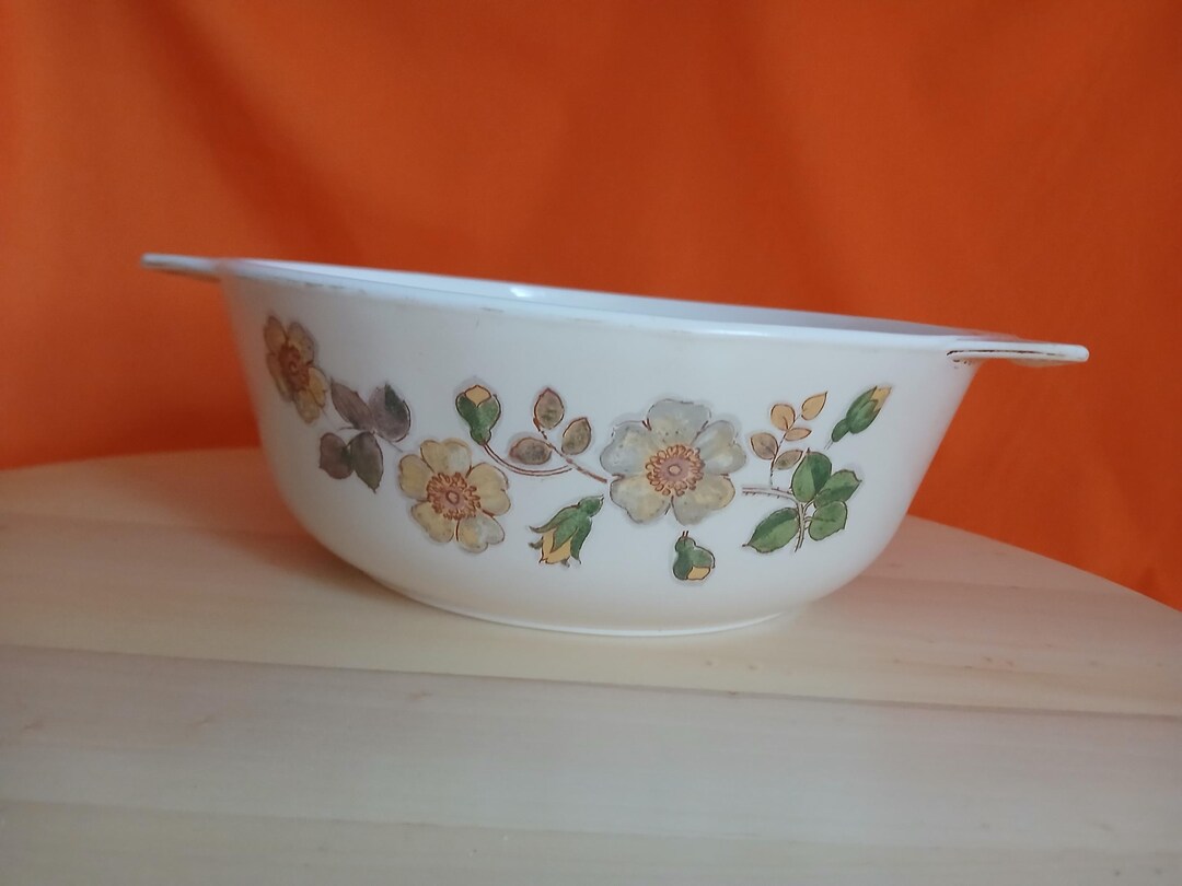 Vintage Pyrex Casserole Bowl, 1960's Design Casserole Dish, Autumn ...