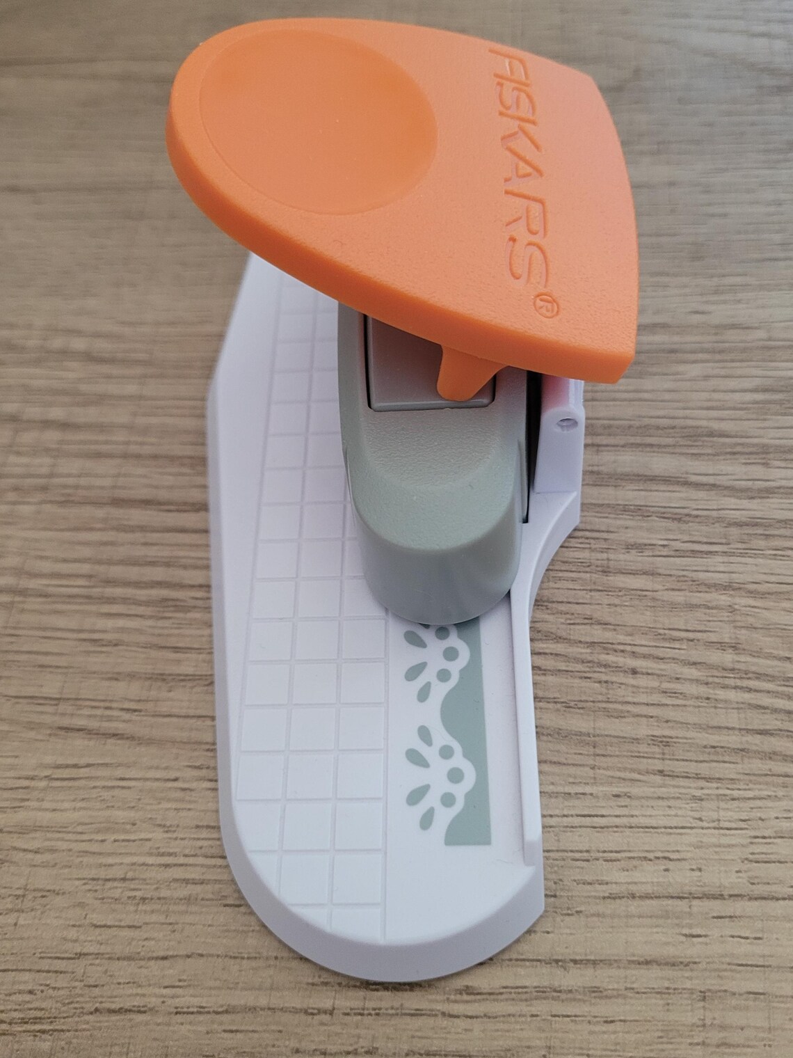 Fiskars Scalloped Edge Border Punch: Paper Crafts - Etsy