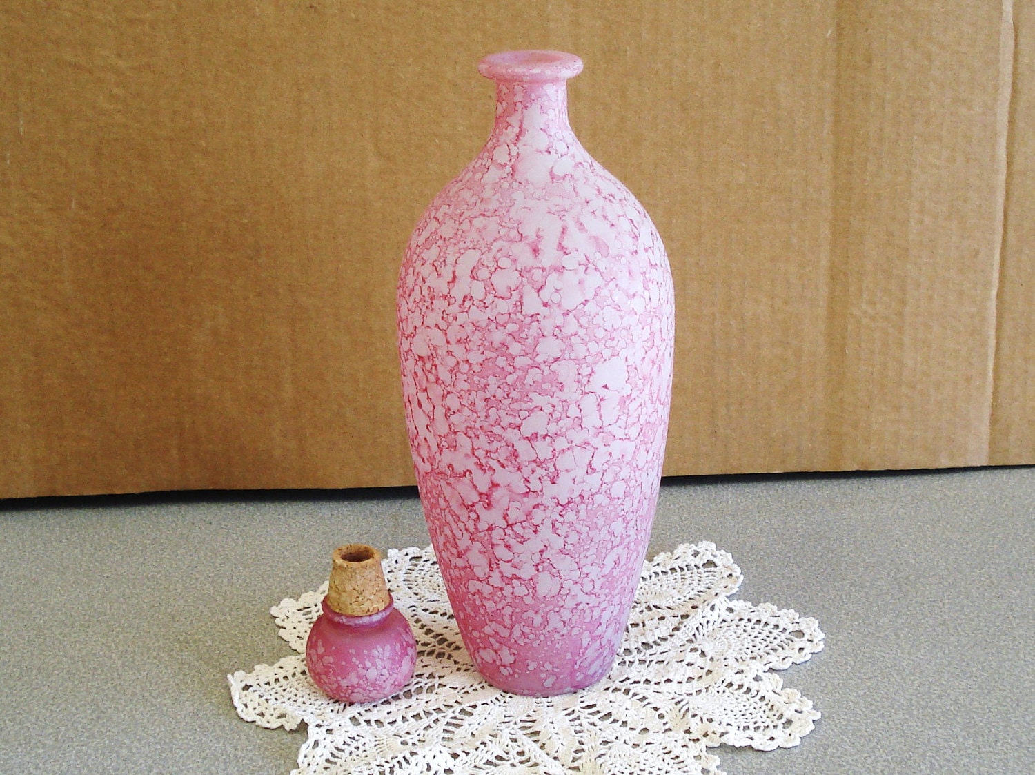 Hand Painted SPONGE WARE on A Clear Glass Decanter Carafe. - Etsy