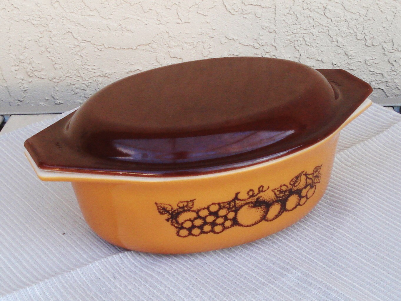 Vintage PYREX Milk Glass 1 1/2 Quart Oven Ware Casserole Dish | Etsy