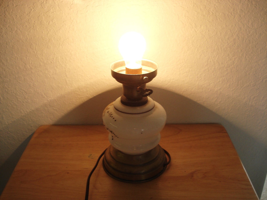 Hand Painted Milk Glass Night Table Lamp Light. - Etsy