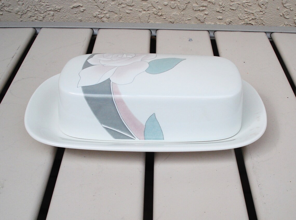 Mikasa INTAGLIO La FLEUR Pattern CAC91 Butter Dish Japan. | Etsy