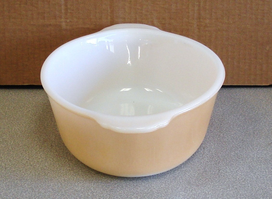 Cookware Kitchen & Dining Casserole 5 Fire King peachy orange color to ...