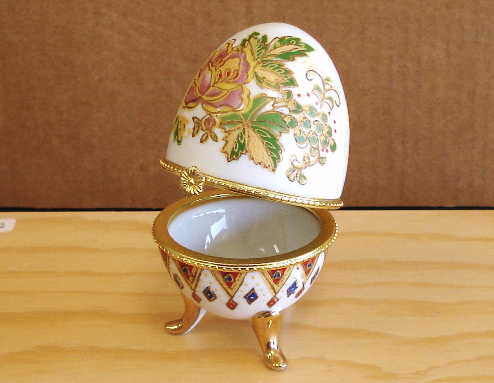 Vintage Hand Painted Porcelain Footed Egg Pins Trinket Box - Etsy
