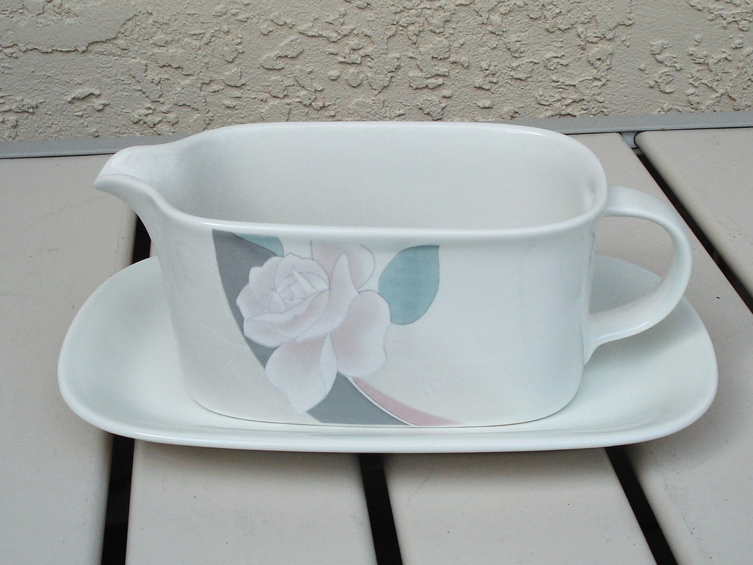 Mikasa INTAGLIO La FLEUR Pattern CAC91 Gravy Boat With Tray Japan. - Etsy