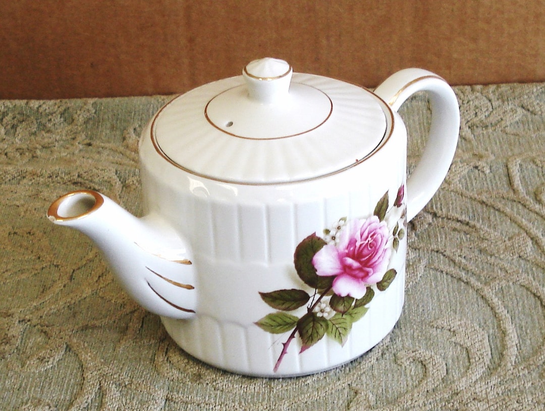 Vintage WOOD and SONS England ELLGREAVE Tea Pot. - Etsy