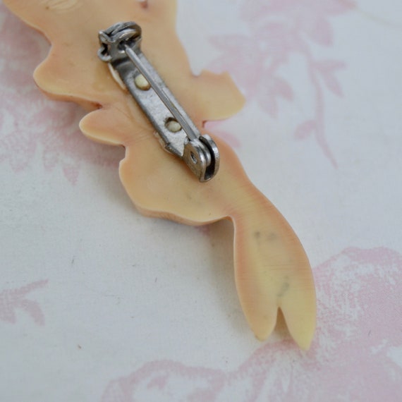 Vintage Celluloid Bunny Rabbit Plastic Brooch with Wi… - Gem