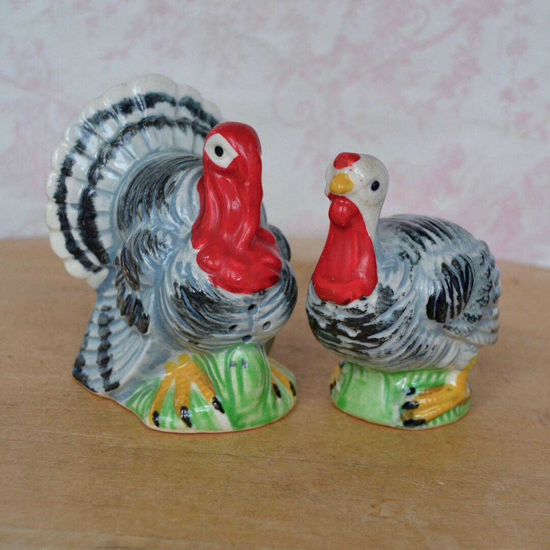 Vintage Turkey Salt and Pepper Shakers in Blue and Red by Relco Made in ...
