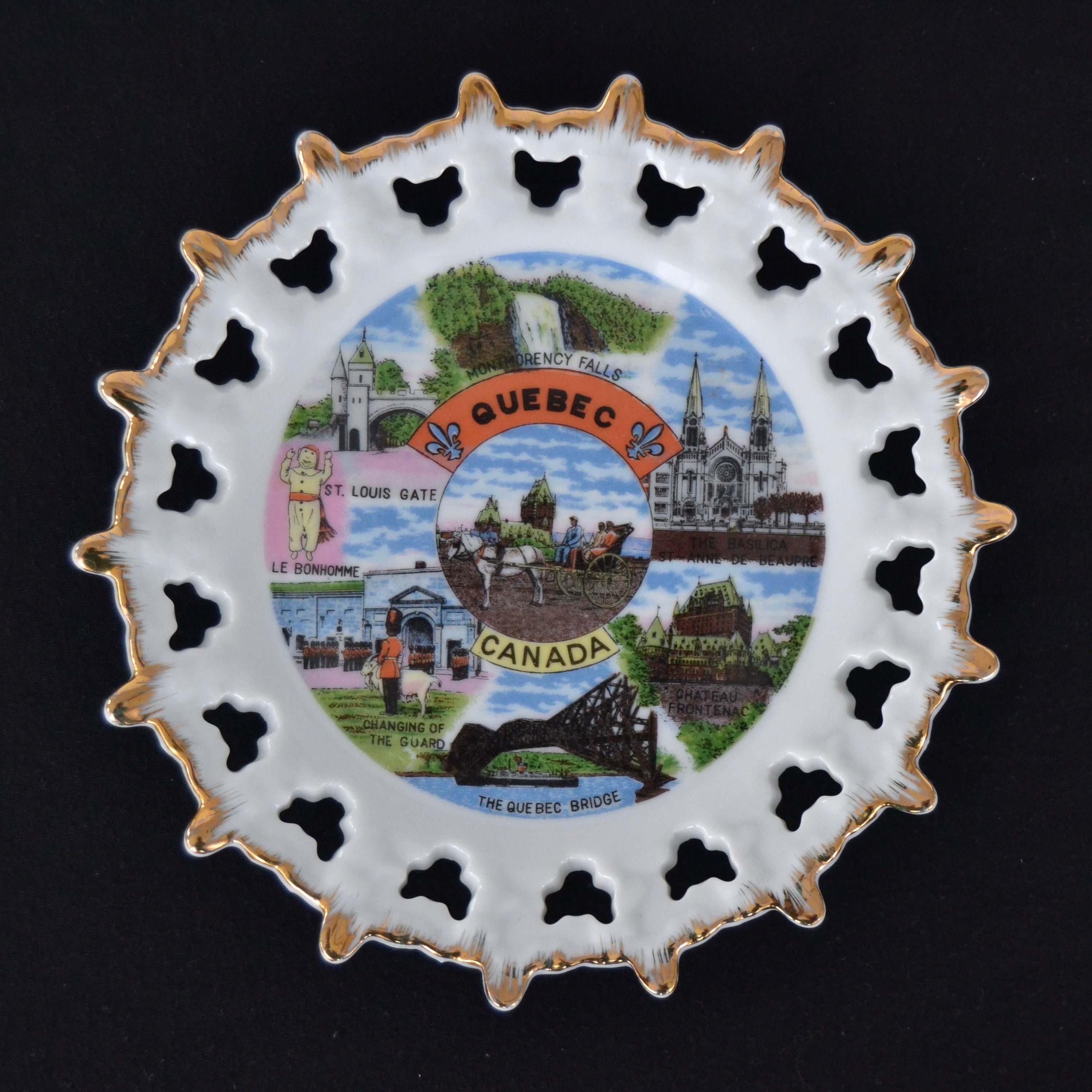 Vintage Souvenir Wall Hanging Plate of Quebec Canada Imported by ...
