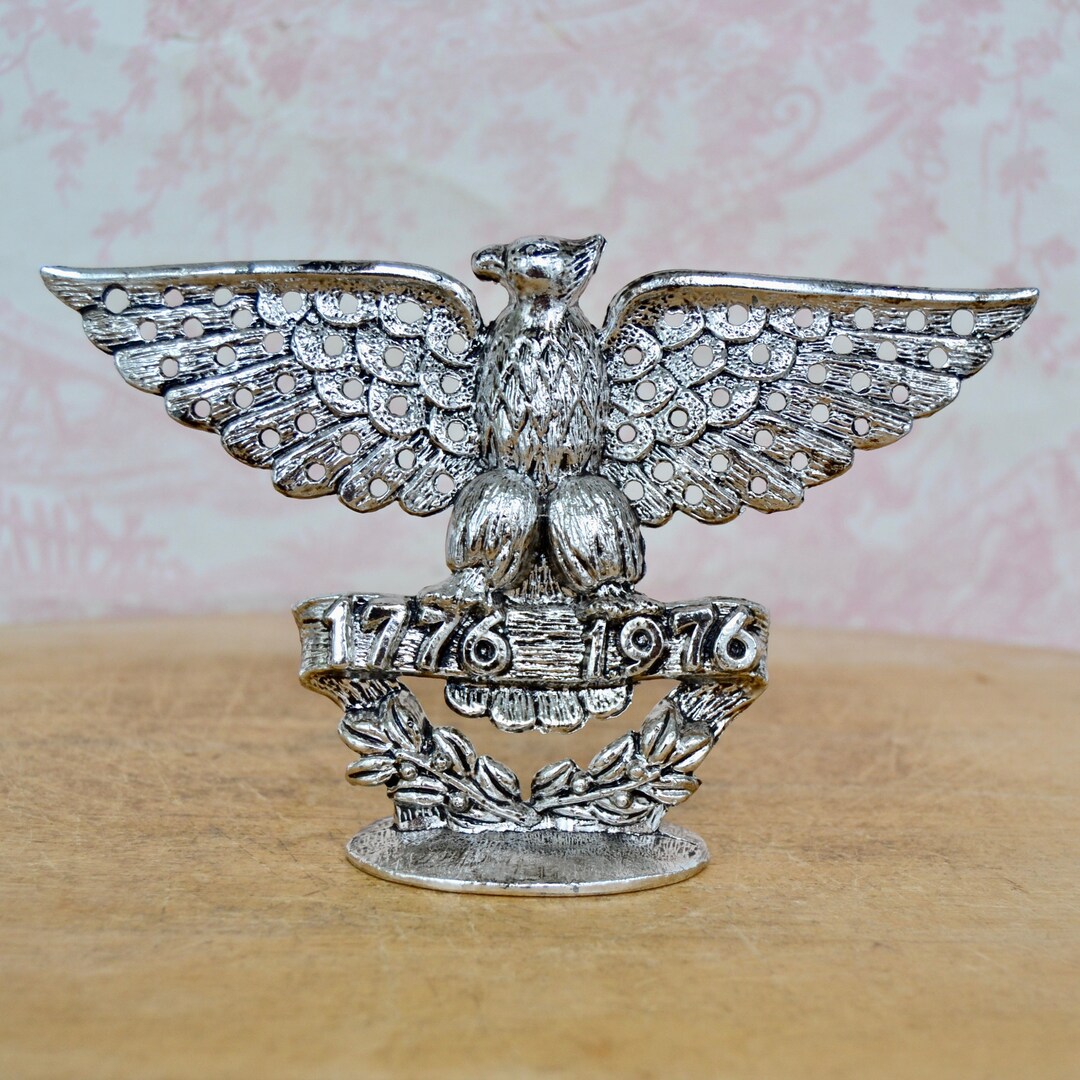 Vintage 1970s Metal Earring Tree Stand With Bicentennial Eagle by ...