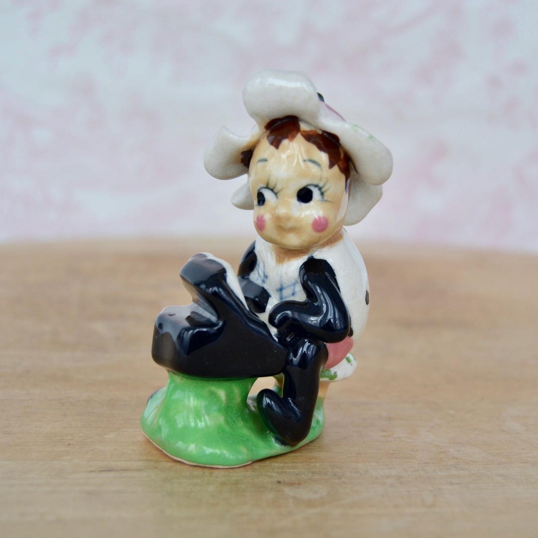 Vintage Ladybug Playing the Piano Ceramic Insect Figurine Made in Japan ...