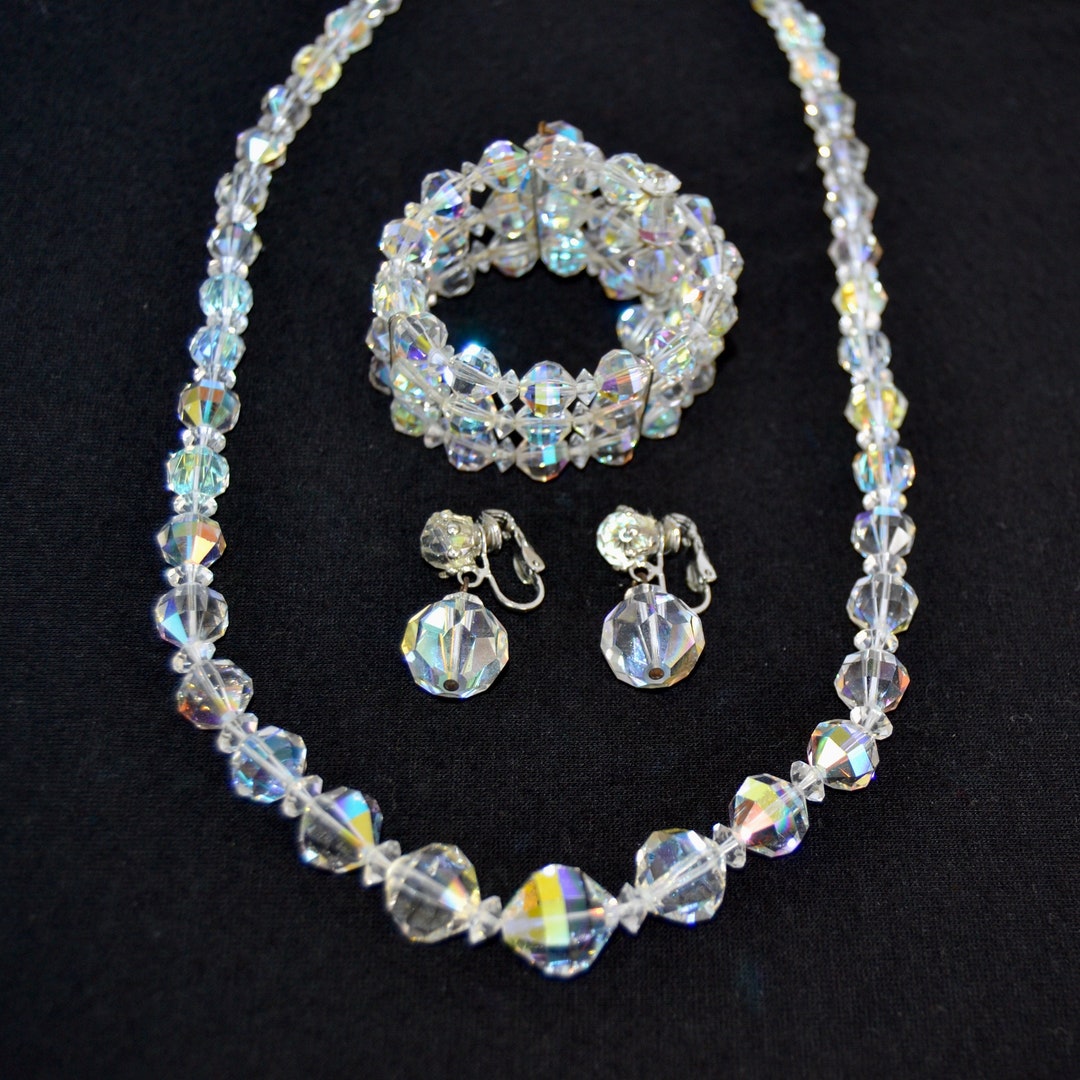 Vintage Glass Beaded Jewelry Set With Necklace and Bracelet and Clip on ...