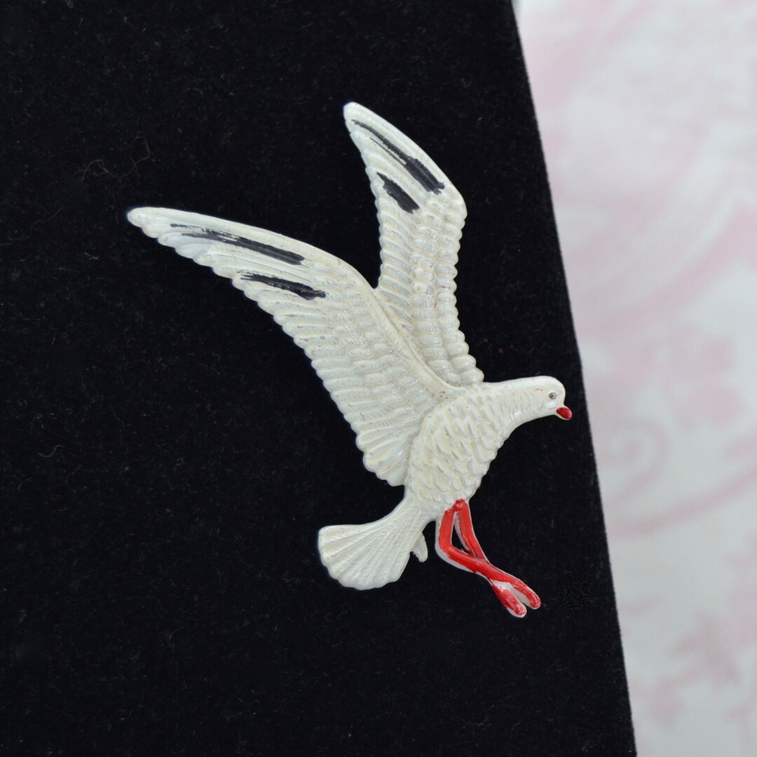 Vintage Plastic Seagull Brooch With Metal C-clasp Made in Hong Kong - Etsy
