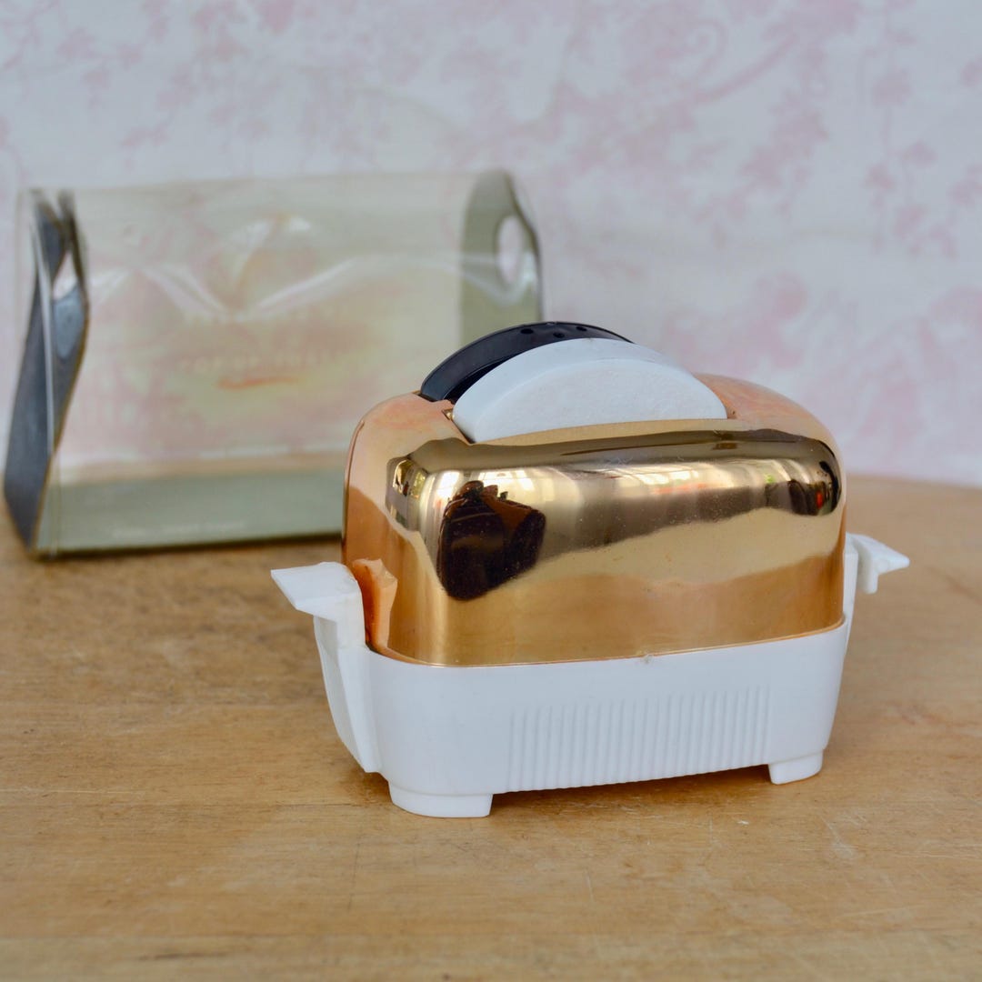 Vintage Plastic Toaster Salt and Pepper Shaker in Box by Tucker Product ...