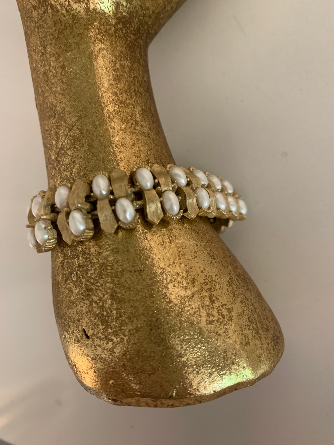 Brushed Gold Pearls Trifari Link Bracelet - Etsy