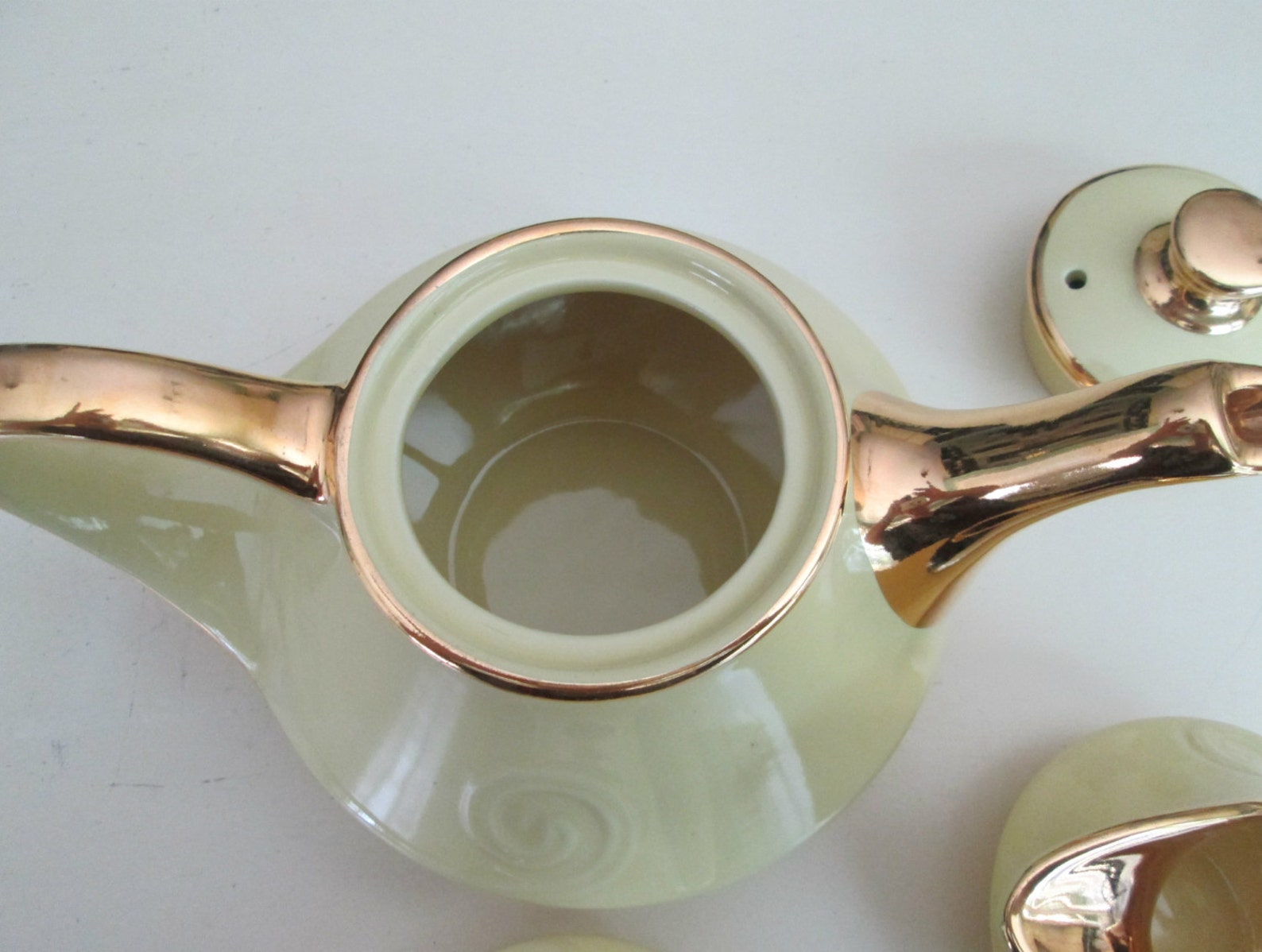 Mid Century Teapot Set // Pearl China Company Yellow 22 KT Gold Trim - Etsy