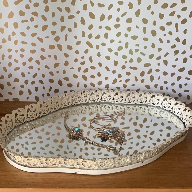 15in Circle Tray - Etsy