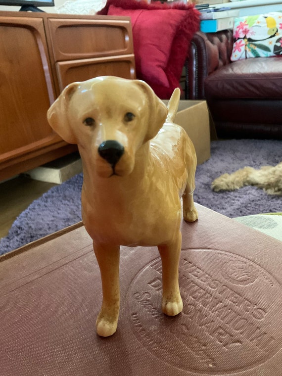 Vtg Beswick Golden Labrador on Point. - Etsy