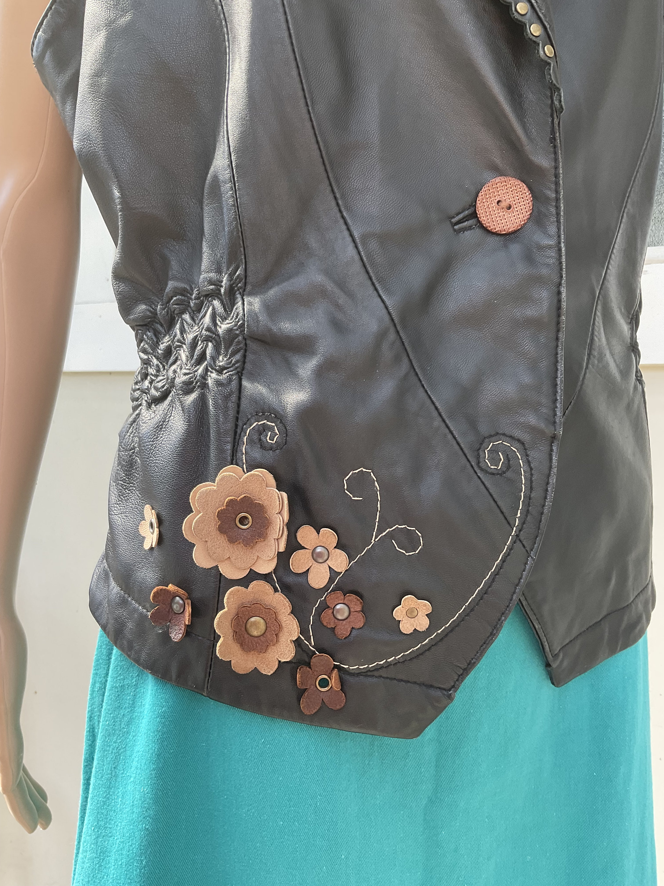 Vtg 90s Wilsons USA Black Leather Vest Waistcoat 3D Embellished L - Etsy