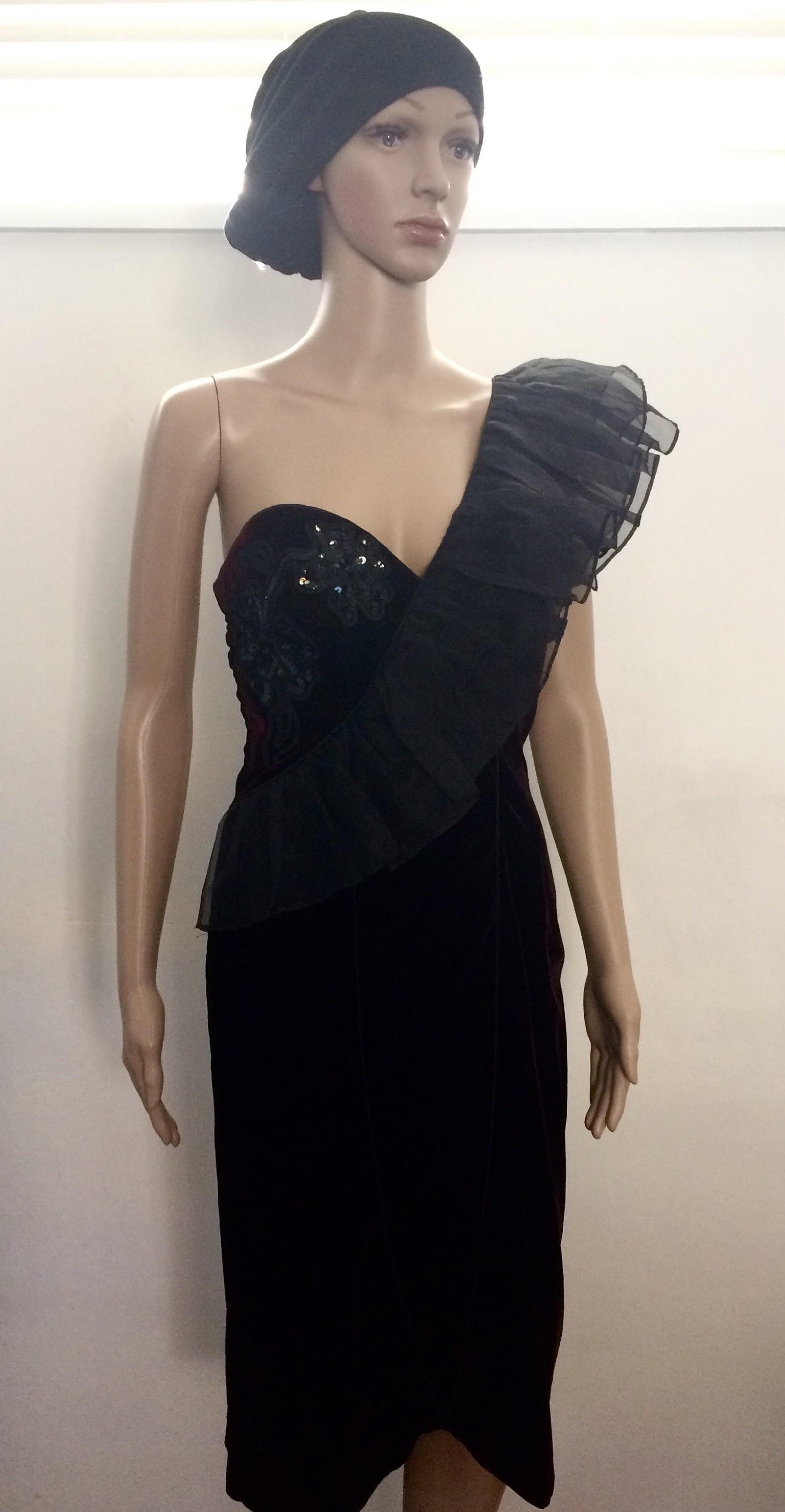 For David Howard CLIMAX Karen Okada Black Velvet Formal Burlesque Dress ...