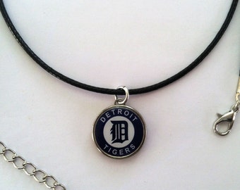 Detroit Pendant - Etsy